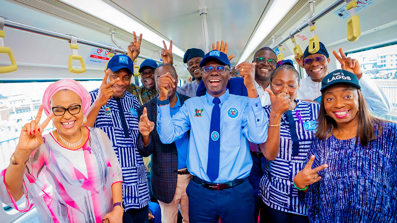 Governor Sanwo-Olu launches the commencement of Blue Rail Mass Transit ...