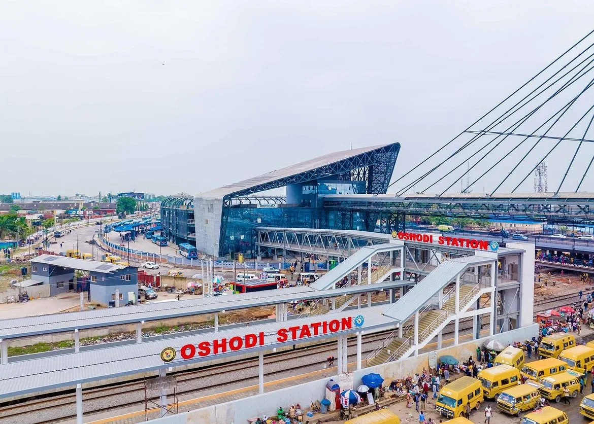 The success of the Red rail line, like the Blue line, marks the power ...